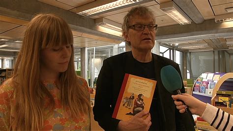 Elever Fikk Bok Om Grunnloven Nrk