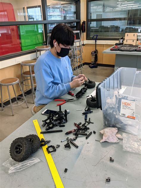 Cbtech The Pre Engineering Class Is Busy Using Equipment