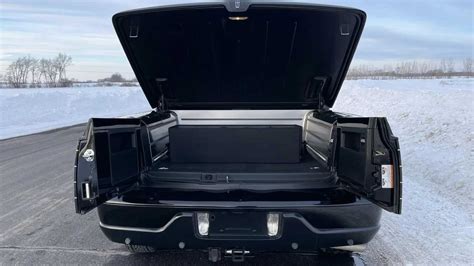 The Most Luxurious Pickup Truck Of The 2000s Nobody Wanted