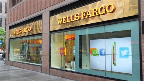 Wells Fargo Customers Face Nationwide 24 Hour Shutdown At All 4 300