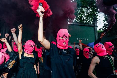 Pussy Riot Femen Storm Russian Pavilion At Venice Biennale