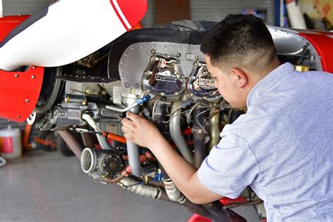 Asa Teams To Highlight Aviation Maintenance Careers Aopa
