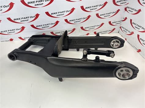Swingarm Kawasaki Zx 1000 Zx1000 17 19 33001 0682 18r Bike Part Out