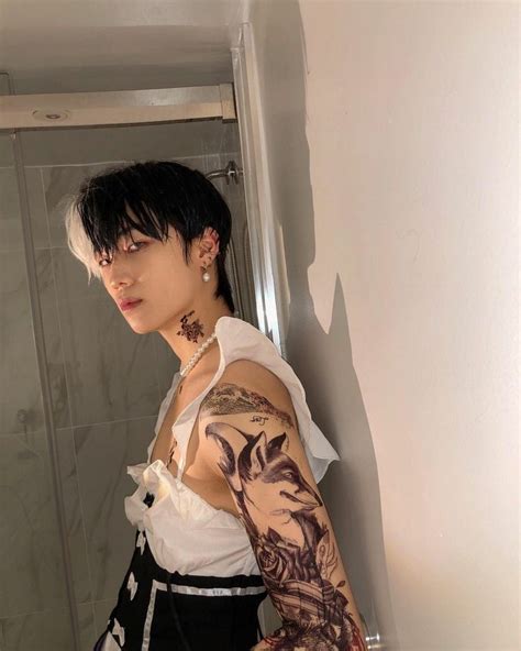 Pin By Zмвιємσℓ∂ッ On Kuro Cute Asian Guys Cute Korean Boys Handsome