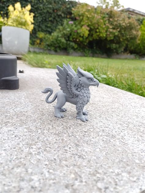 Mini Griffin Your Mythical Desk Buddy By Koffiekoek Makerworld