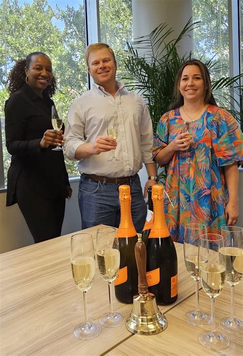 Vaneese Bell On Linkedin Nucerapurple Teamwork Stockmarket