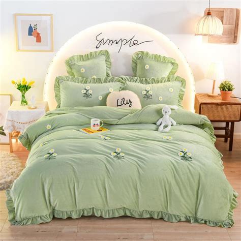 Green Daisy Bedspread Artofit