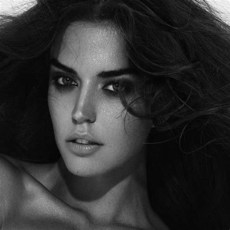 Miss Clara Alonso Clara Alonso Beauty Dark Hair