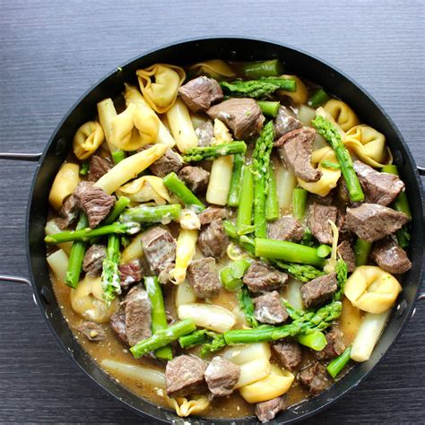 Schnelle Tortellini Steak Pfanne Mit Spargel Andreashof Zürker