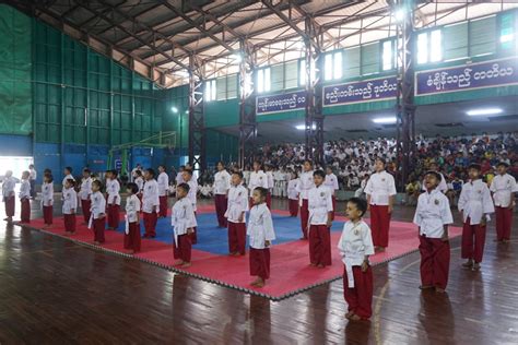 မွန်ပြည်နယ်ဝန်ကြီးချုပ် ဦးအောင်ကြည်သိန်း အားကစားနှင့်ကာယပညာကော်မတီမှ က