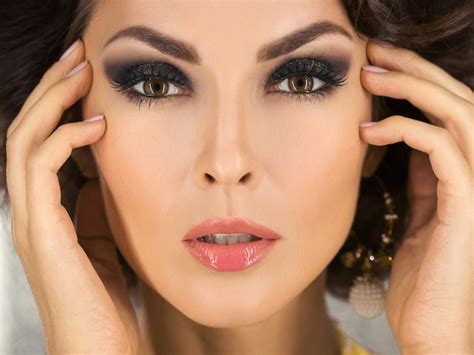 How To Do Dark Dramatic Eye Makeup Saubhaya Makeup