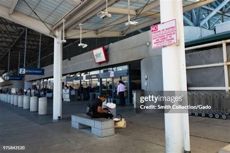 Oakland Airport Photos And Premium High Res Pictures Getty Images