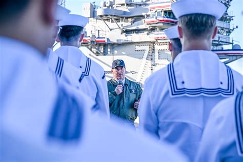 Commander Navy Commander Navy Installations Command