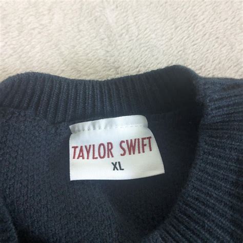 Taylor Swift Argyle Sweater Sweatshirt Xl Red Depop