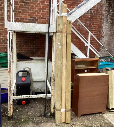 Large Quantity Of Lengths Of Timber Badgers Auctions