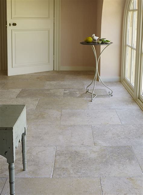 Tumbled Limestone Tiles Begrommento