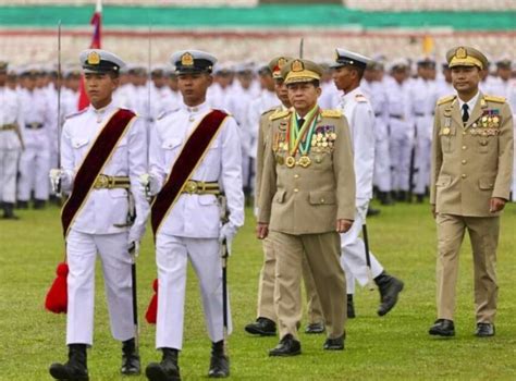 စစ်တက္ကသိုလ်၊ စစ်နည်းပညာတက္ကသိုလ်နှင့် စစ်မှုထမ်းသင်တန်းကျောင်းများတွင