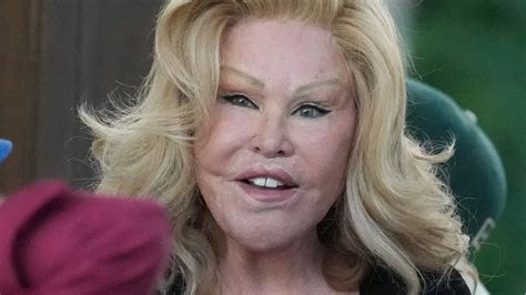 Catwoman Jocelyn Wildenstein 82 Spotted On Lunch Date With Fiancé Lloyd Klein 55 Mirror