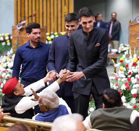 Zahir Abdullah Zahirabdullahjk • Instagram Photos And Videos