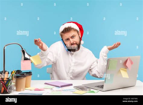 Schultern Heben Fotos Und Bildmaterial In Hoher Auflösung Alamy