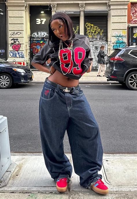 90 Hip Hop Fashion Outfits 90s Style 90s Streetwear Hip Hop Aesthetic