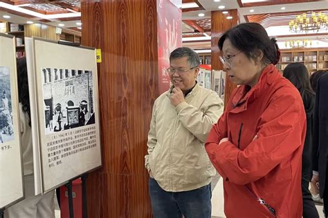 新华店庆 来新华书店总店新华全民阅读空间读书，为新华书店庆生 新华书店协会