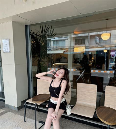 ᴄᴀʟʟ ᴍᴇ “ᴘᴏᴘᴘʏ” 🐰 Ppoppyssaassii • Instagram Photos And Videos