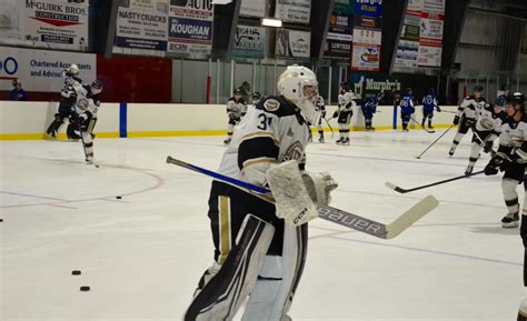 Aksels Ozols Atzīts Par Pirmo Zvaigzni Uzvarētā Qmjhl Mačā Video Hokeja Ziņas