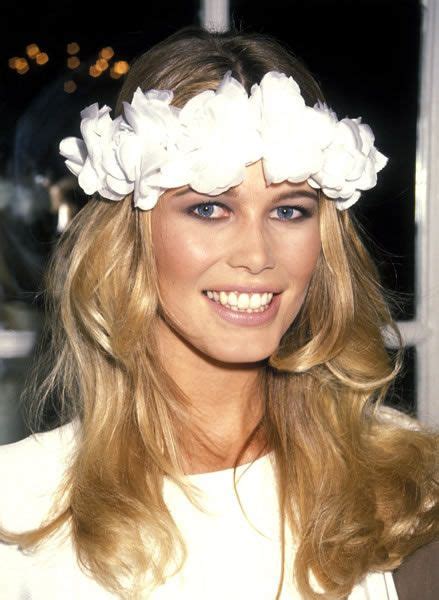 Claudia Schiffer Claudia Schiffer Pictures Claudia Schiffer Photos