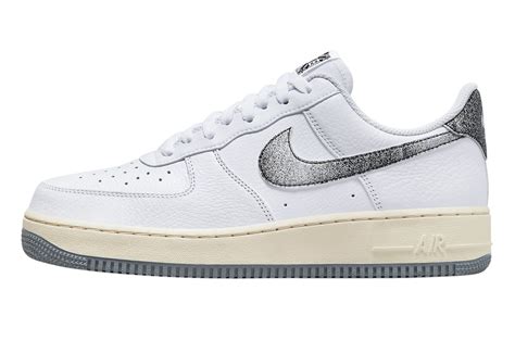 Buy Nike Air Force 1 Low Classics Kixify Marketplace