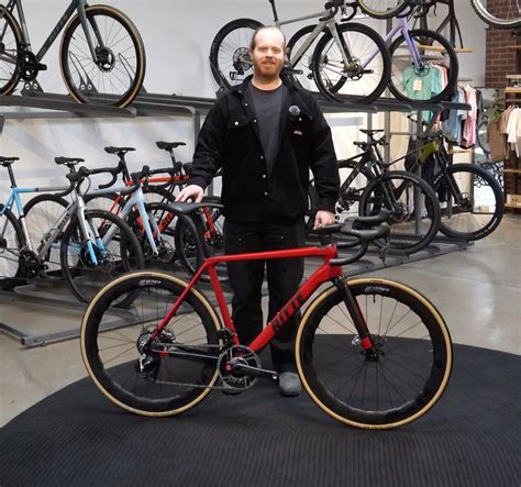Rosso Corsa Esprit Build