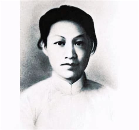 她是民国传奇美女，曾深爱陈毅，等了他大半辈子但结局凄凉