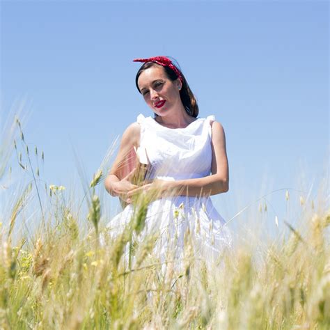 Laura Bertolini Poetry Home