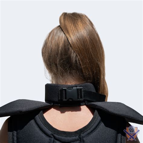 Extended Gorget With Pauldrons For Hema
