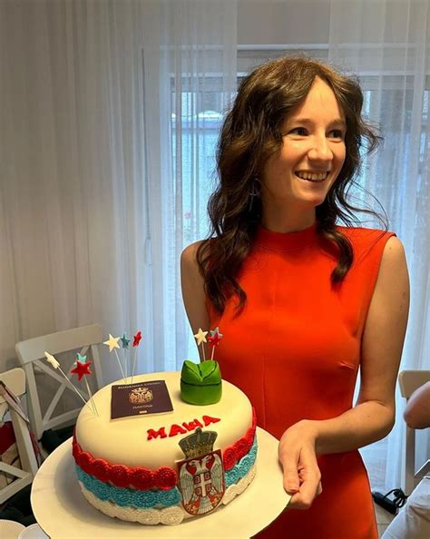 Maša Je Došla Iz Rusije U Srbiju Kao Student Otvorila Je Svoj Kurs I