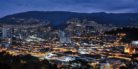 Expat Guide To Nightlife In Medellin Best Places To Socialize And Dance