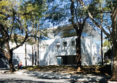Triptyques Marble Building Is Made To Look Like An Ice Cube