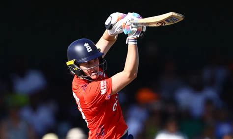 Lankas Sex Workers Face False Charges Womens Collective The Island