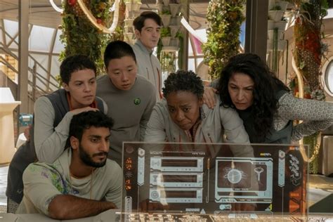 Murderbot Review Alexander Skarsgård Fronts Killer Apple Tv