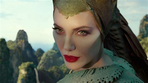 How Angelina Jolie Casts A Spell In Maleficent Mistress Of Evil The New York Times
