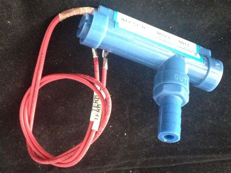 Flow Switch Assembly With Adaptor