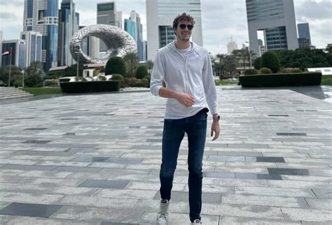 Luka Bukić Movember Hello Magazin