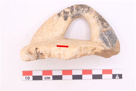 Python Imaging Library Cropping Image With Bad White Background While Keeping A Photographic