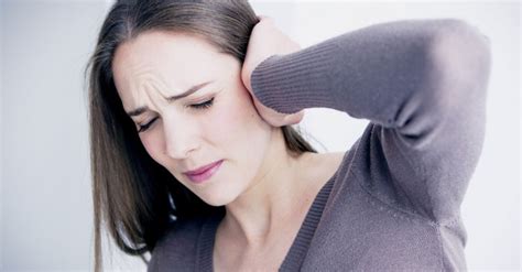 Ruptured Eardrum Symptoms Causes Diagnosis Treatment Complications