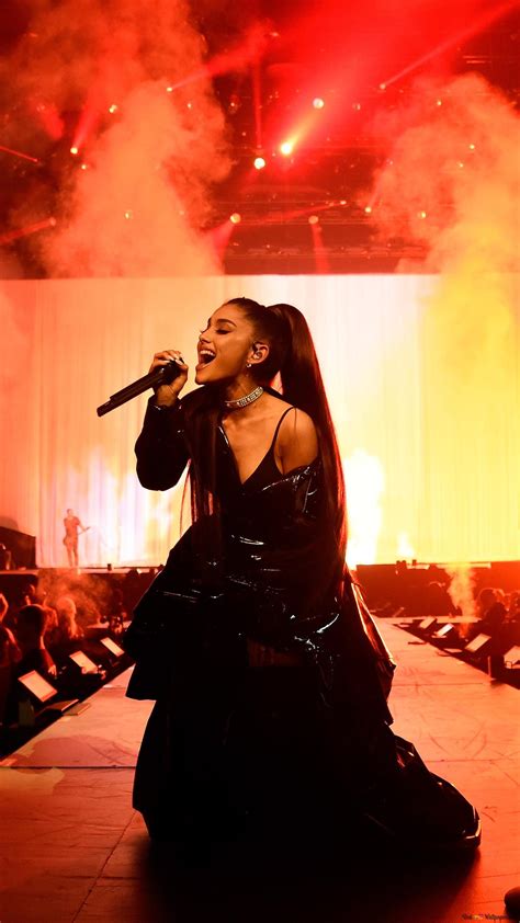 Amazing Singer Ariana Grande Performing Live On Stage 4k Wallpaper