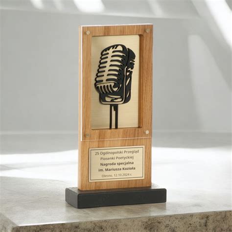 Luxmar Nagrody Specjalne Statuetki Trofea