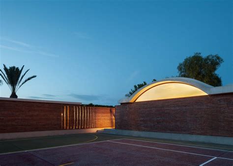 Mesura Adds Brick Vaulted Extension To Alicante Residence