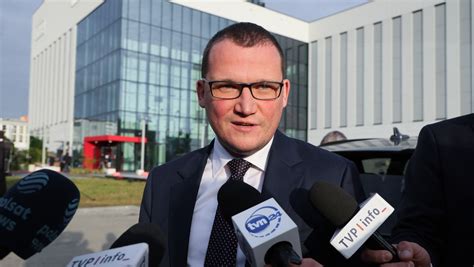 Paweł Szefernaker O Przeszłości Karola Nawrockiego Nikomu To Do Tej