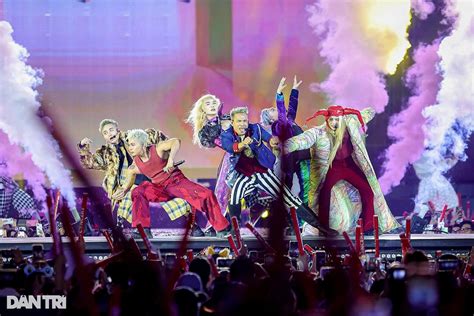 Th T Ng G I Nh N R Ng M H Nh Concert Anh Trai V T Ng N Ch Ng Gai V Anh Trai Say Hi