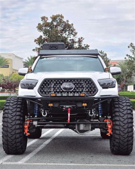 Beadlocked 📷bucmac King Shocks Dirty Life Race Wheels Maxxis Tires